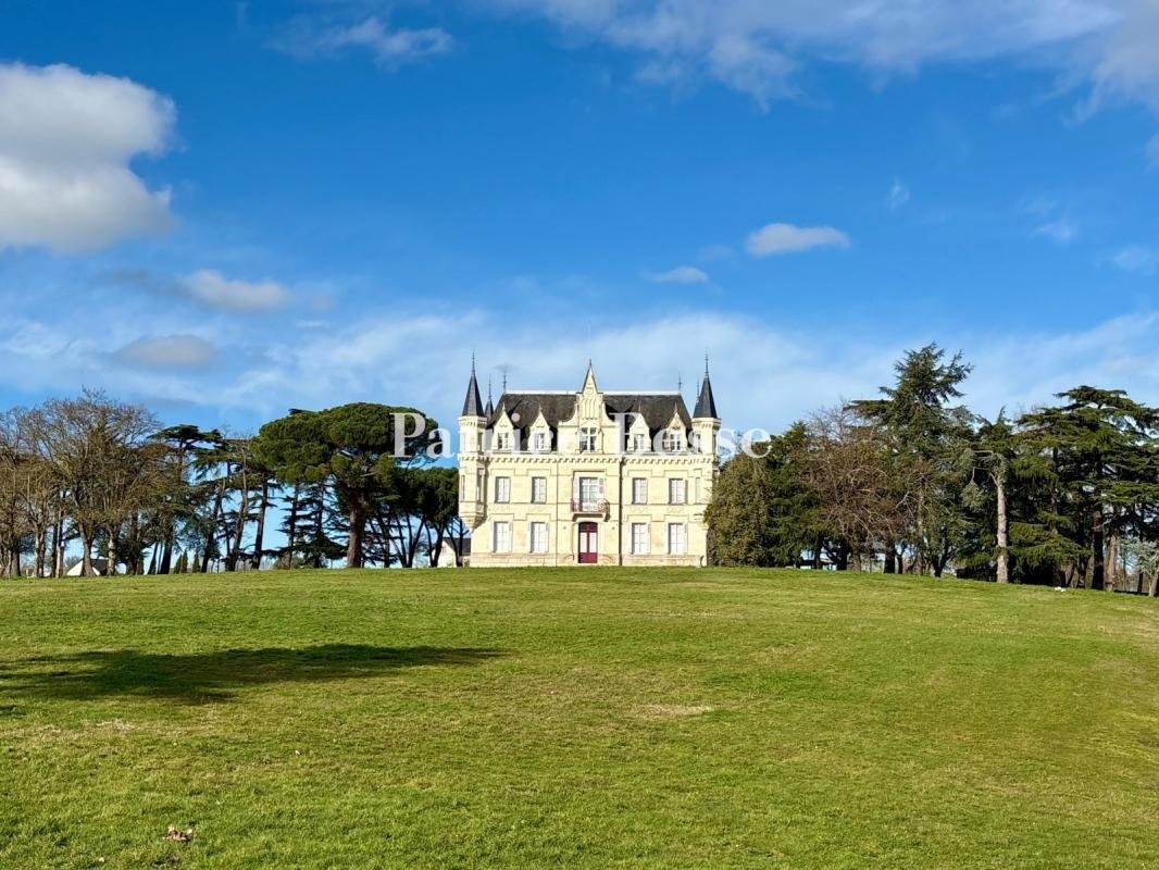 19th Century Château With Large Outbuildings In 7 Hectare Grounds ...