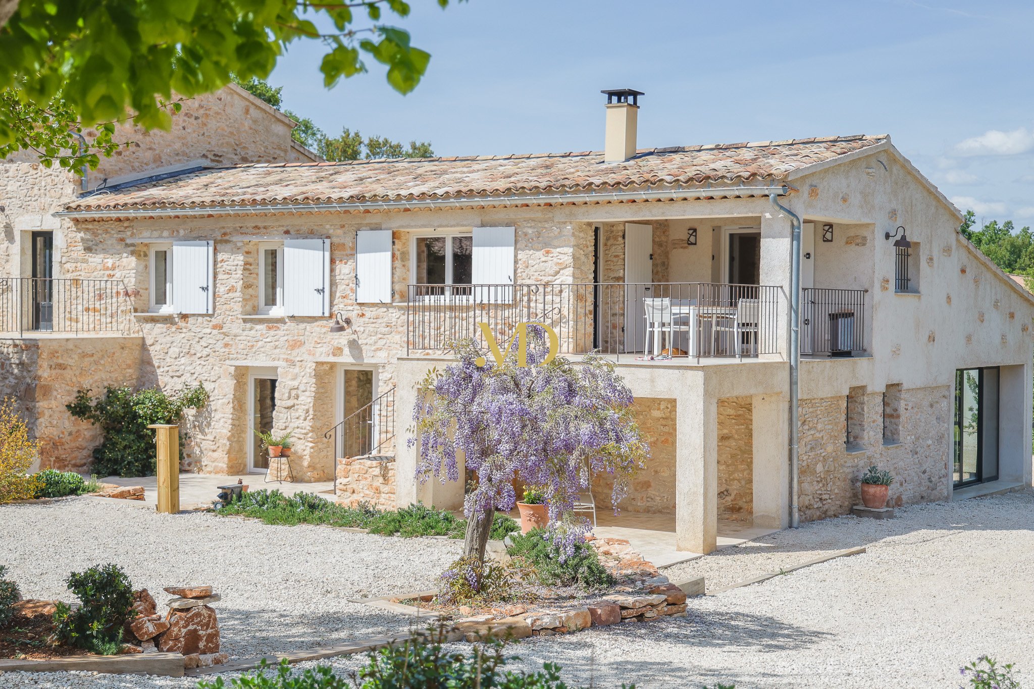Charming Renovated Farmhouse With Outbuildings And Infinity Pool In 14 ...